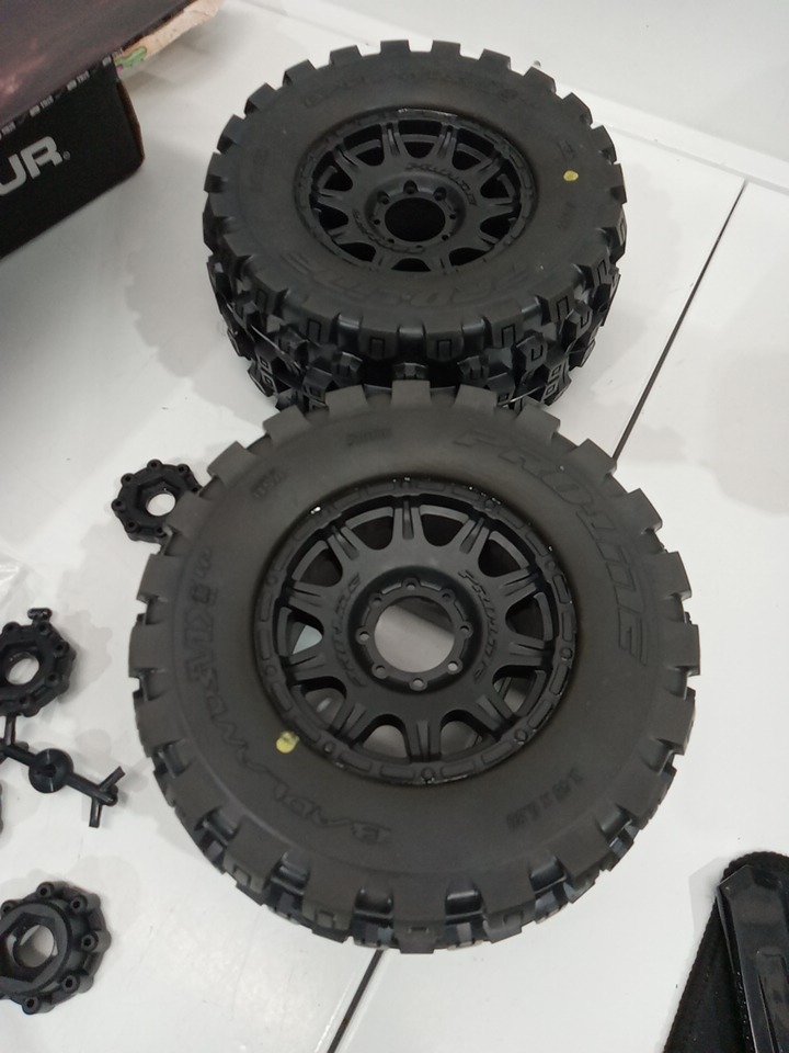 2PK PROLINE BADLANDS RACING MX38 HP… | King of the North Auction