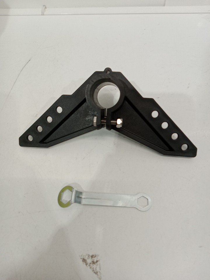 NEWPORT STEERING TRIANGLE FOR NK-180… | King of the North Auction